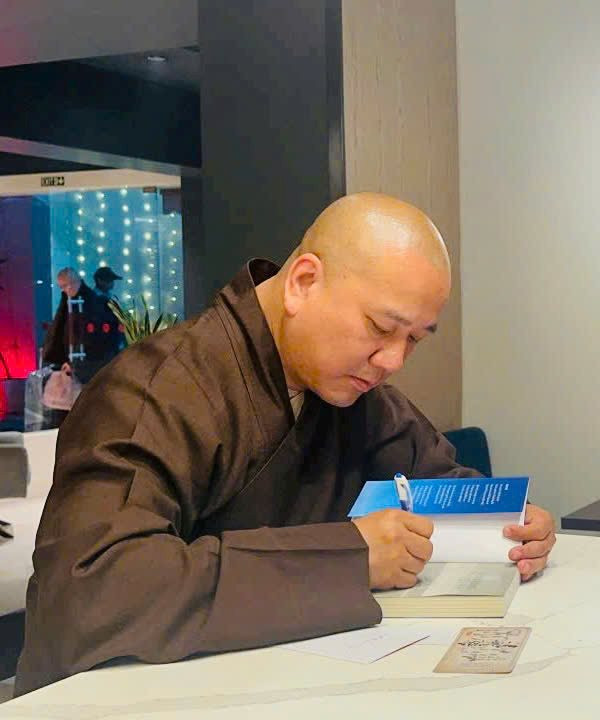 Tin tức, hình ảnh, video clip mới nhất về thầy Thích Pháp Hòa