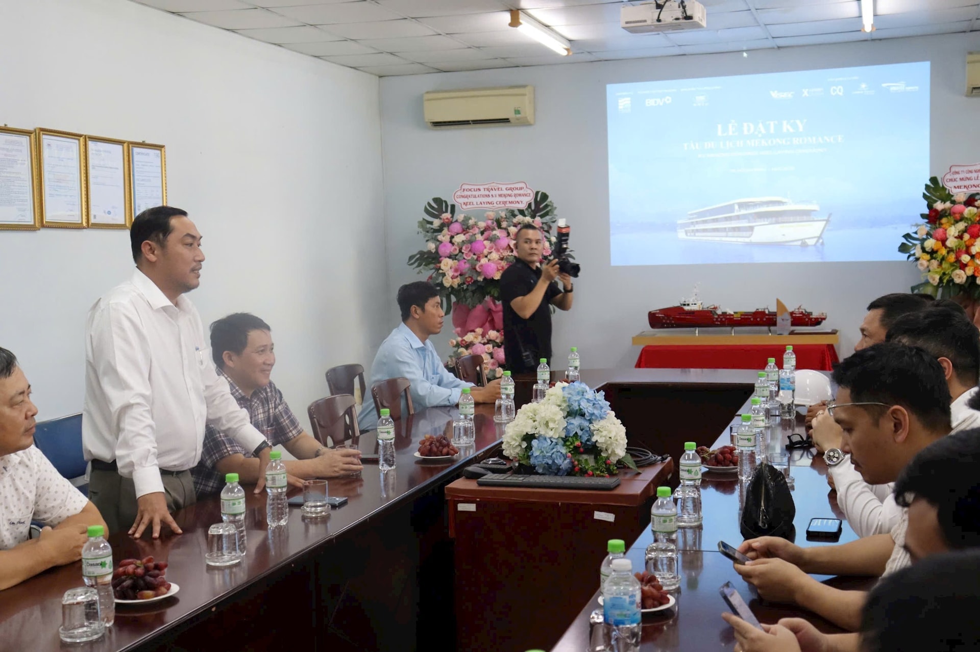 Dự án đóng tàu Mekong Romance trị giá 100 tỷ của Việt Nam vừa đạt bước ...