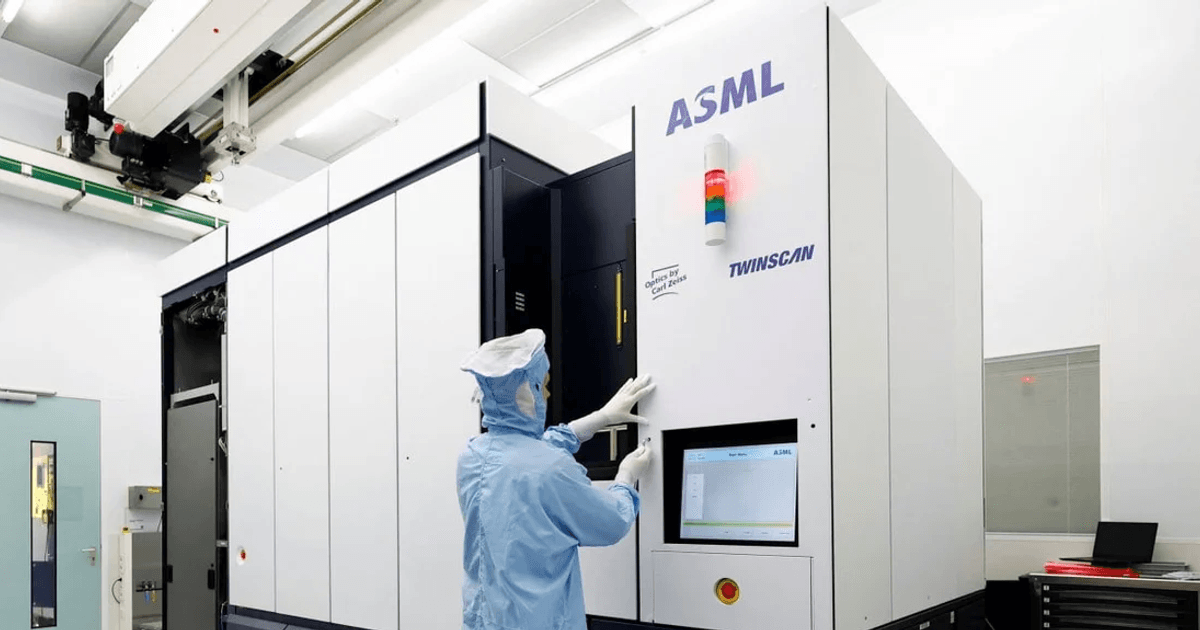 Trung Quốc tăng cường nhập khẩu máy sản xuất chip của ASML