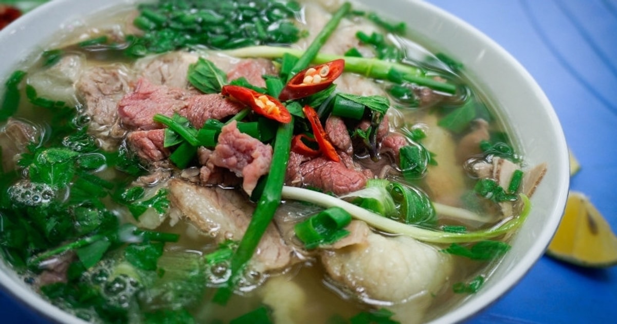 Phở bò tiếp tục lọt top món có nước dùng từ thịt ngon nhất thế giới