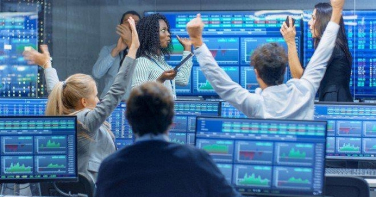 Cổ phiếu đáng chú ý ngày 27/12: DIG, ACB, PVT, HAH