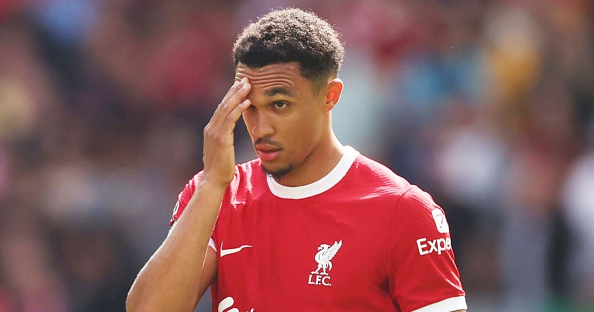 Liverpool gặp hạn nặng trước chung kết cúp Liên đoàn