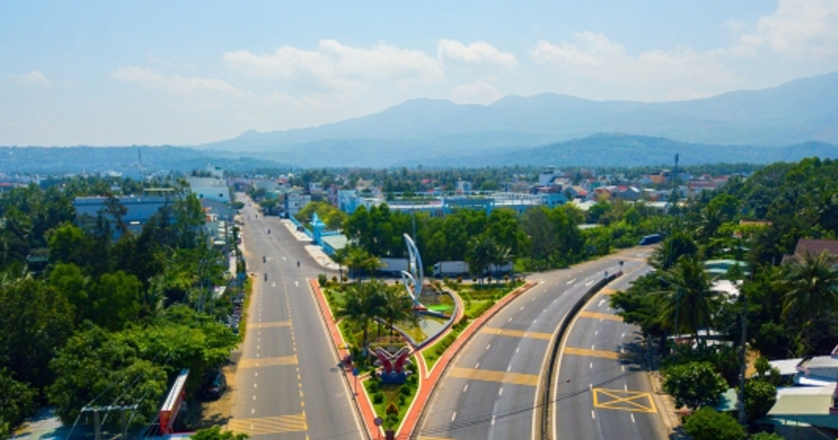 Tỉnh là vựa lúa miền Trung: Thị xã 15 tuổi sẽ trở thành thành phố thứ 2 ...