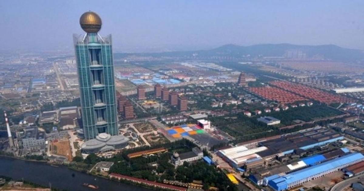 Ngậm ngùi ngôi làng rộng 35km2 giàu 'nứt đố đổ vách’, dân có 800 ô tô ...