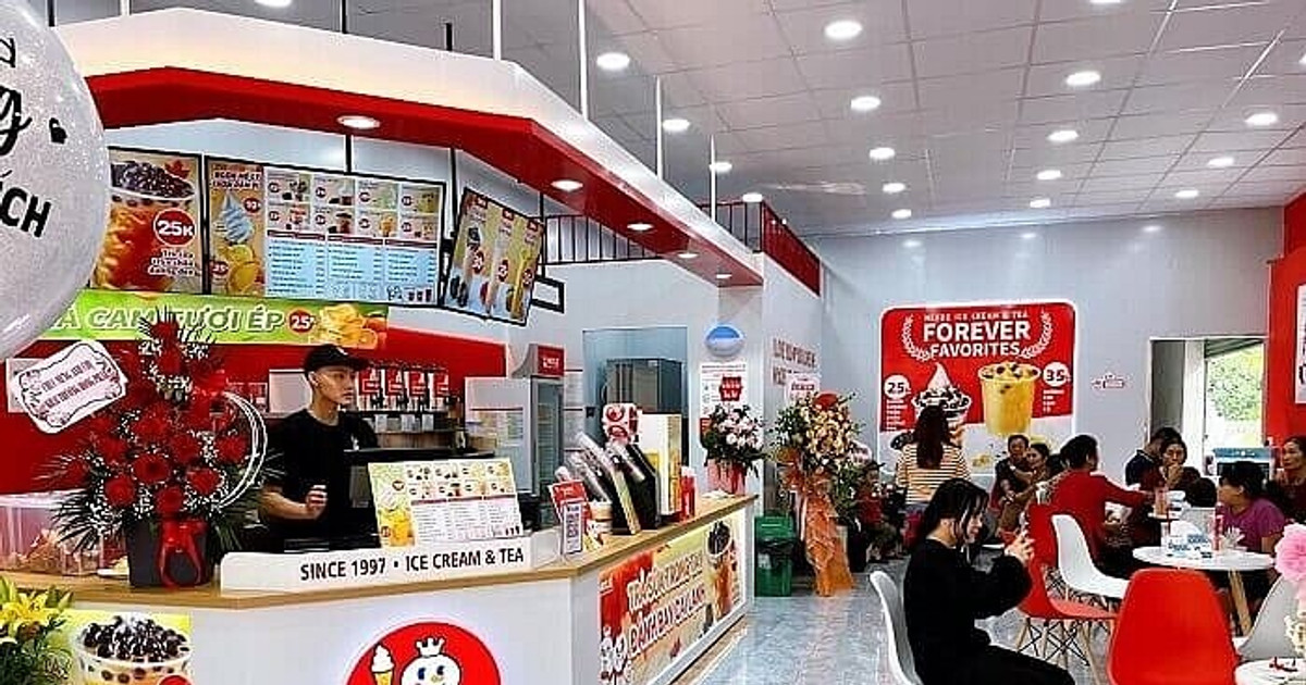 Chưa hết lùm xùm nhượng quyền, ‘ông vua kem tươi’ Mixue lại lao đao vì xuất hiện clip nhân viên ...