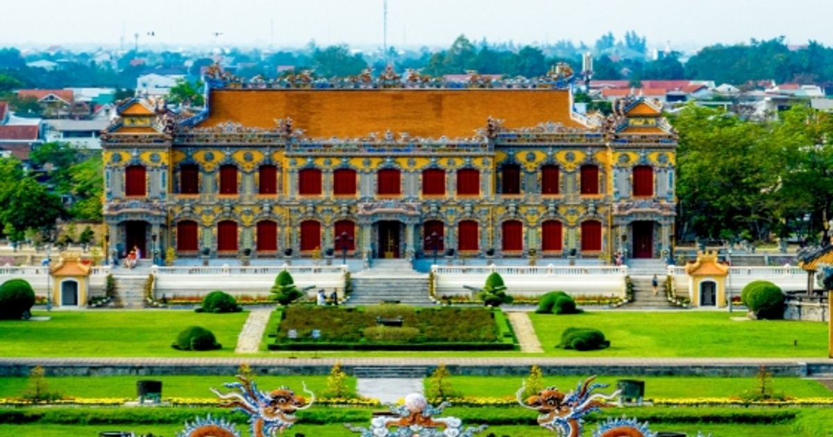 Thăm cung điện ở Việt Nam mang đậm dấu ấn hai vị vua cuối cùng của ...