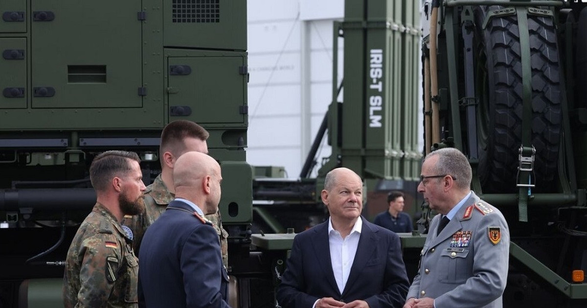 Đức mua 17 hệ thống IRIS-T cho Ukraine, Nga phá hủy nhiều tàu tiến về Crưm