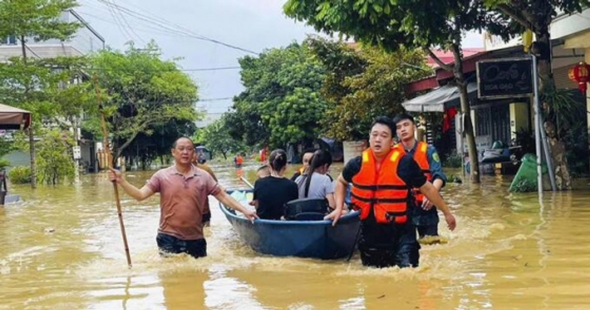 Thái Nguyên: Lũ trên sông Cầu dâng cao kỷ lục, hơn 2.000 hộ dân di dời ...