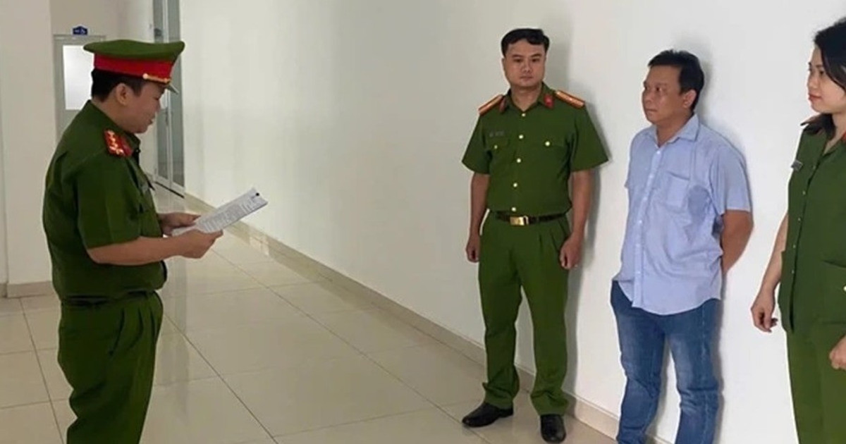 Cho chôn lấp hơn 2,2 triệu kg chất thải, một chủ doanh nghiệp bị khởi tố