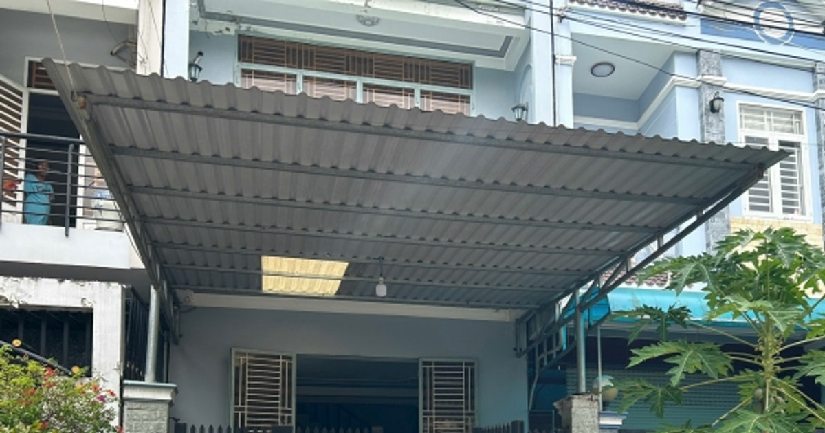 Nhờ dịch vụ làm giấy tờ đất, cụ bà 81 tuổi đứng trước nguy cơ mất nhà