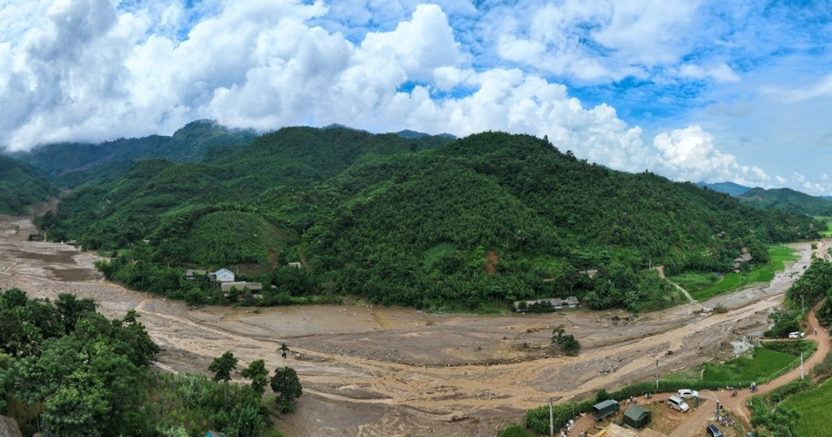 Hiện tượng ‘nghẽn dòng, vỡ đập’ qua thảm họa sạt lở ở Làng Nủ