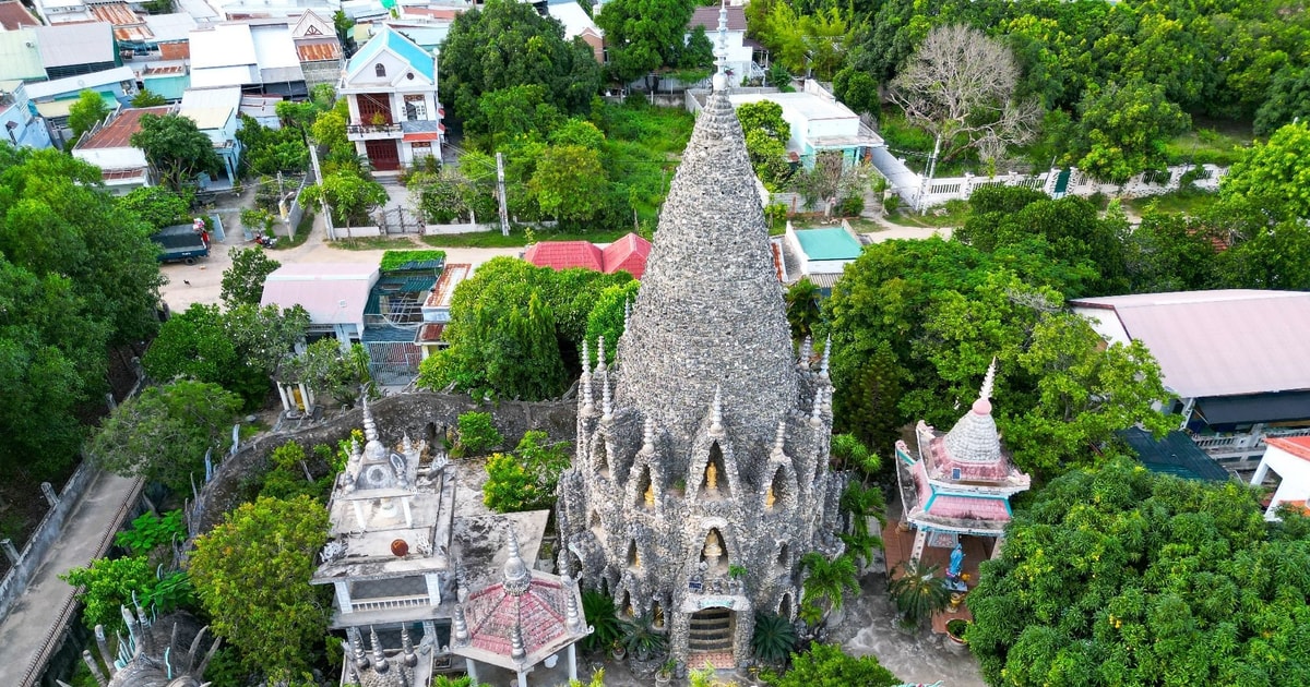 Ngôi chùa được làm từ hàng tỷ đá san hô, vỏ sò, vỏ ốc 'độc nhất vô nhị ...