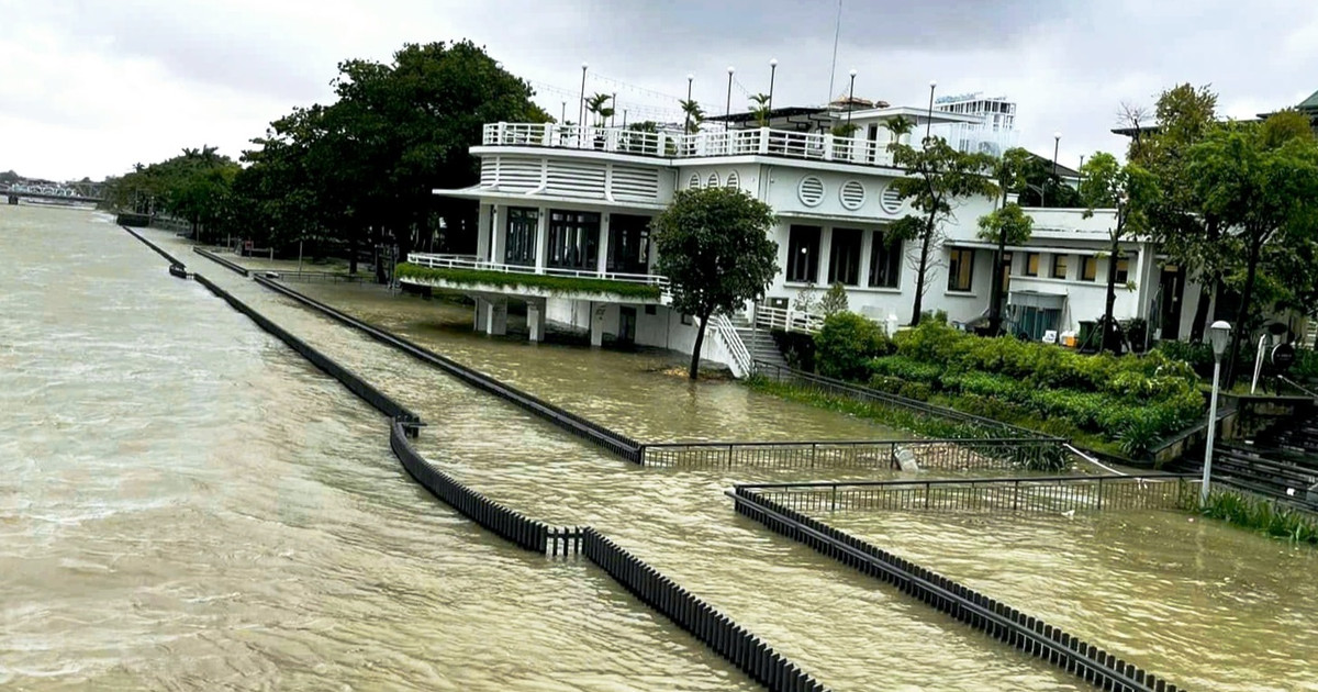 Lũ trên các sông Thừa Thiên-Huế lên mức báo động 3