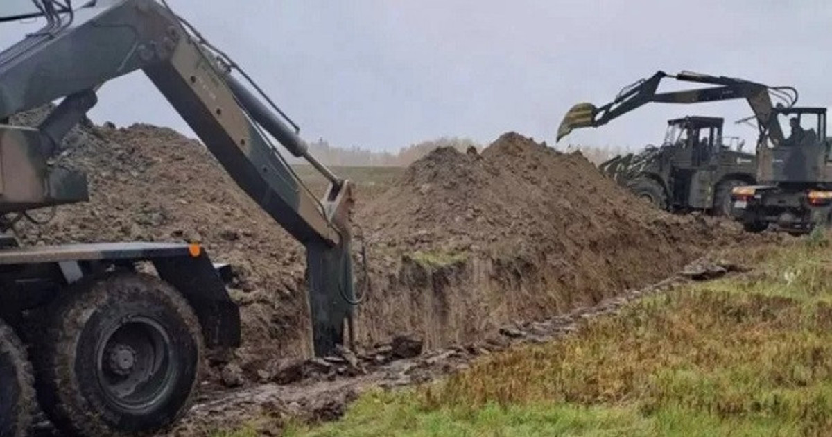 Ba Lan bắt đầu xây công sự gần biên giới Nga, từ chối gửi MiG-29 cho ...