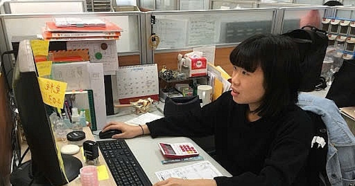 Nhận lệnh chuyển tiền từ ‘sếp’, nhân viên bất ngờ báo cảnh sát thay vì ...