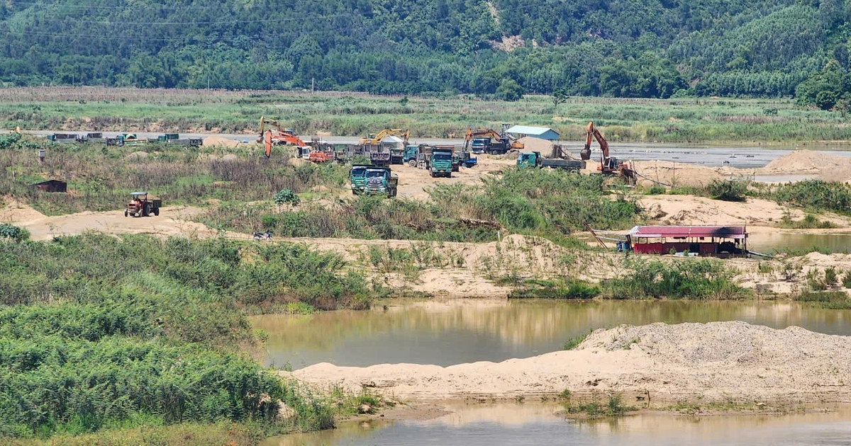 Vụ đấu giá mỏ cát 1,2 tỷ lên 370 tỷ, Chủ tịch Quảng Nam lệnh tiếp tục ...