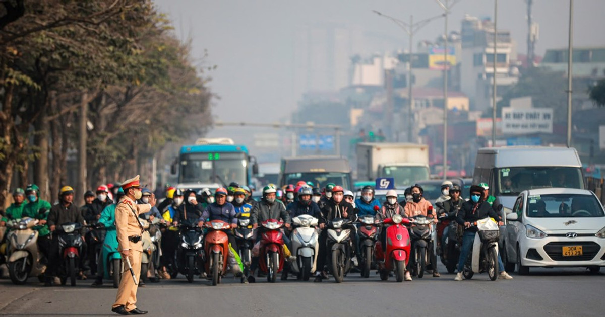 Những trường hợp vượt đèn đỏ nhưng không bị phạt tiền theo quy định mới