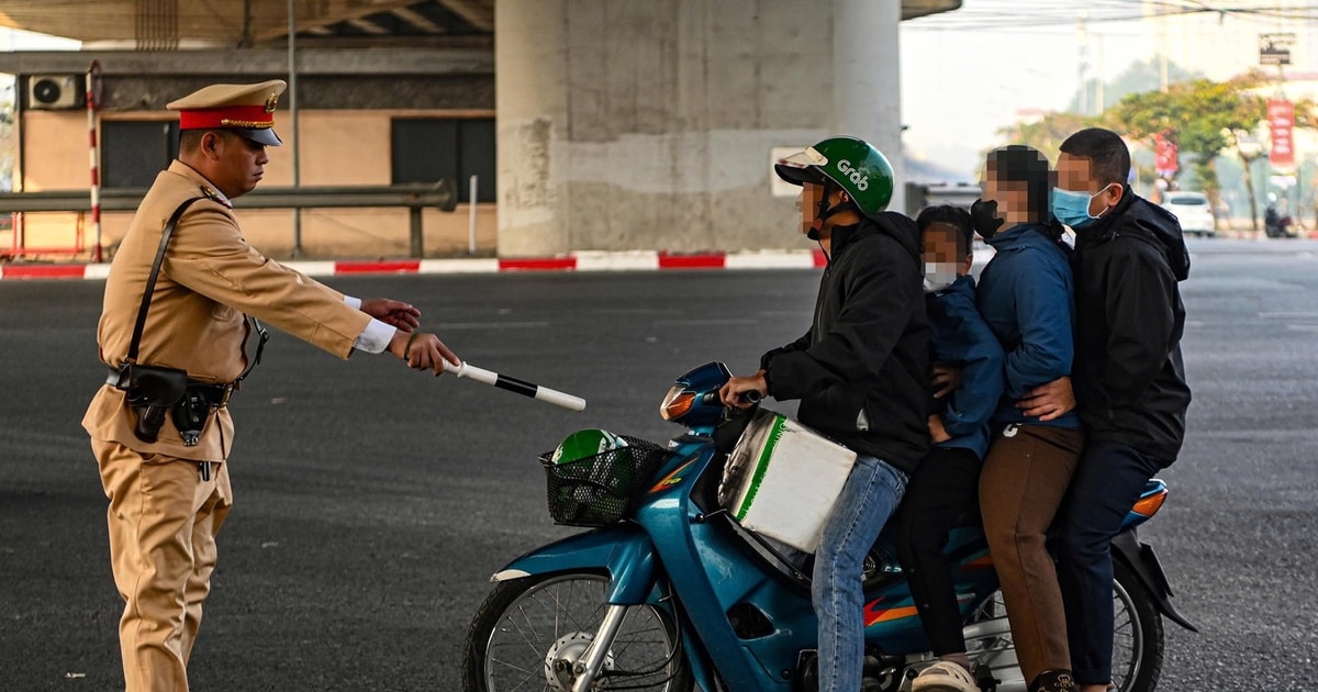 Các mức phạt vi phạm giao thông mới với xe máy từ 2025