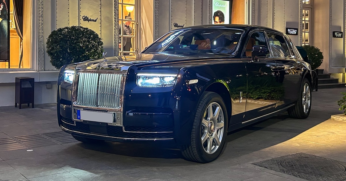 Thêm siêu sedan Rolls-Royce Phantom VIII về Việt Nam, giá trên 60 tỷ đồng