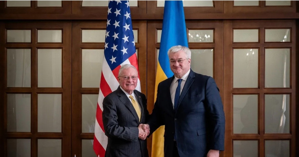 Quan chức Mỹ, Ukraine đàm phán suốt đêm về thỏa thuận đất hiếm