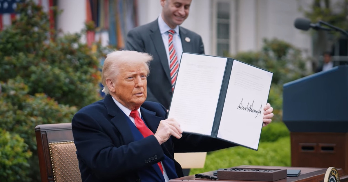 Ông Trump lên tiếng bảo vệ thuế đối ứng trong thương mại với nước ngoài