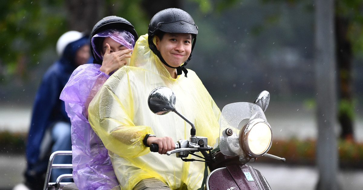 Dự báo thời tiết 5/6/2025: Mưa giông còn diễn biến phức tạp ở nhiều nơi