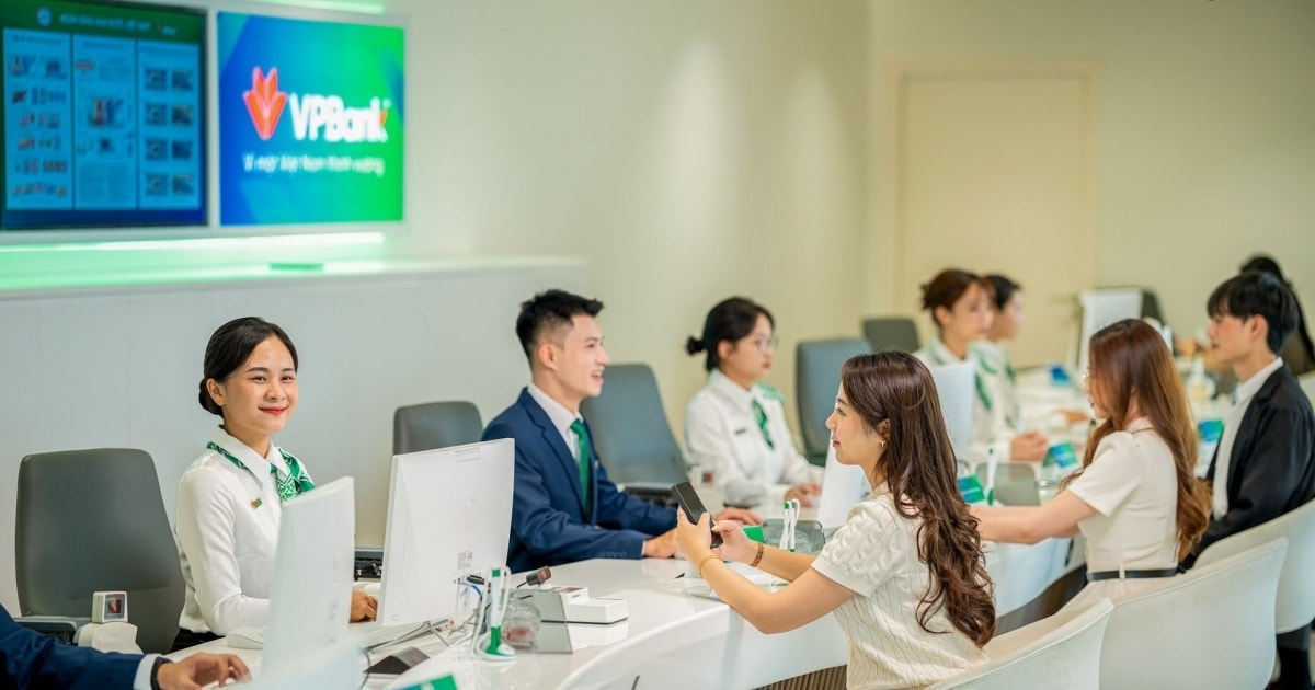 Dòng tiền rục rịch chốt lời trăm tỷ tại cổ phiếu VPBank
