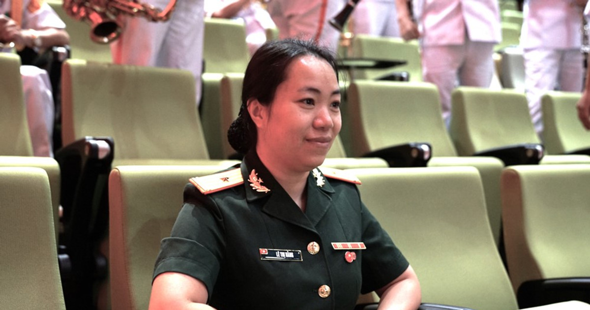 Chân dung nữ Trung tá vừa làm nên lịch sử của Vũ trụ Viettel