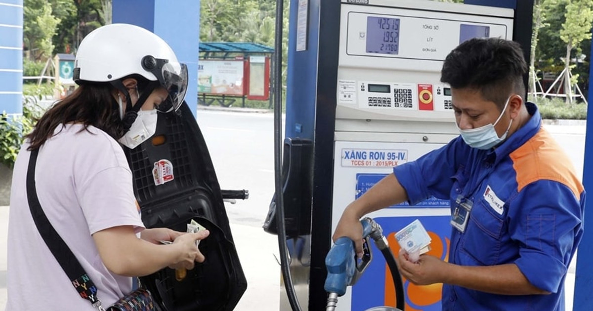 Hơn 5.617 tỷ đồng quỹ bình ổn của PLX, Petimex, Saigon Petro... có đủ ...