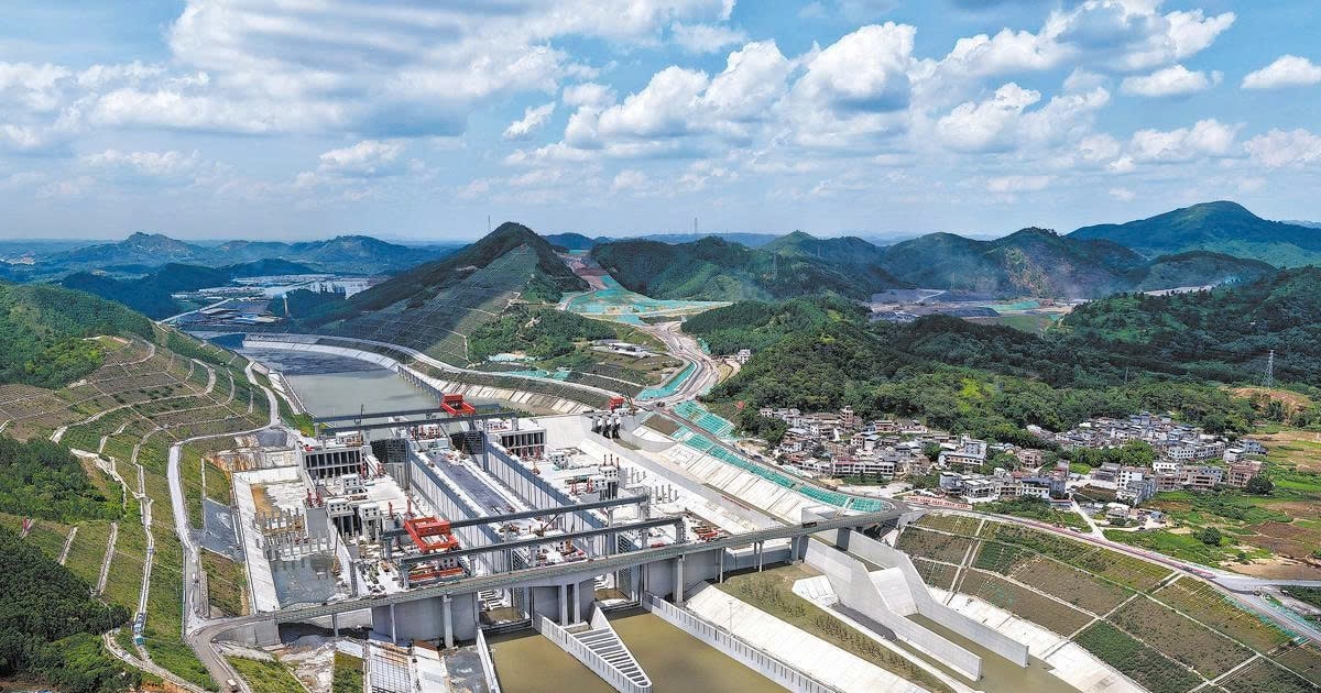 Trung Quốc chuẩn bị vận hành kênh đào lịch sử đầu tiên nối sông ra biển ...