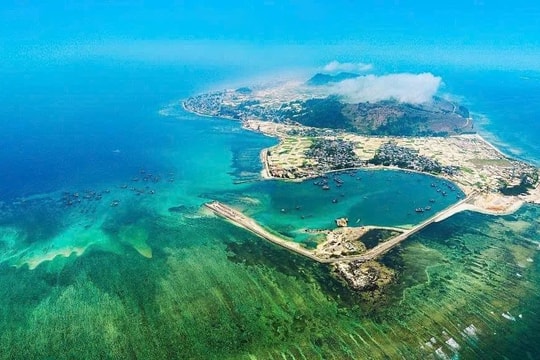 Đảo núi lửa được mệnh danh 'Jeju của Việt Nam' sắp có cả sân bay và cáp ...